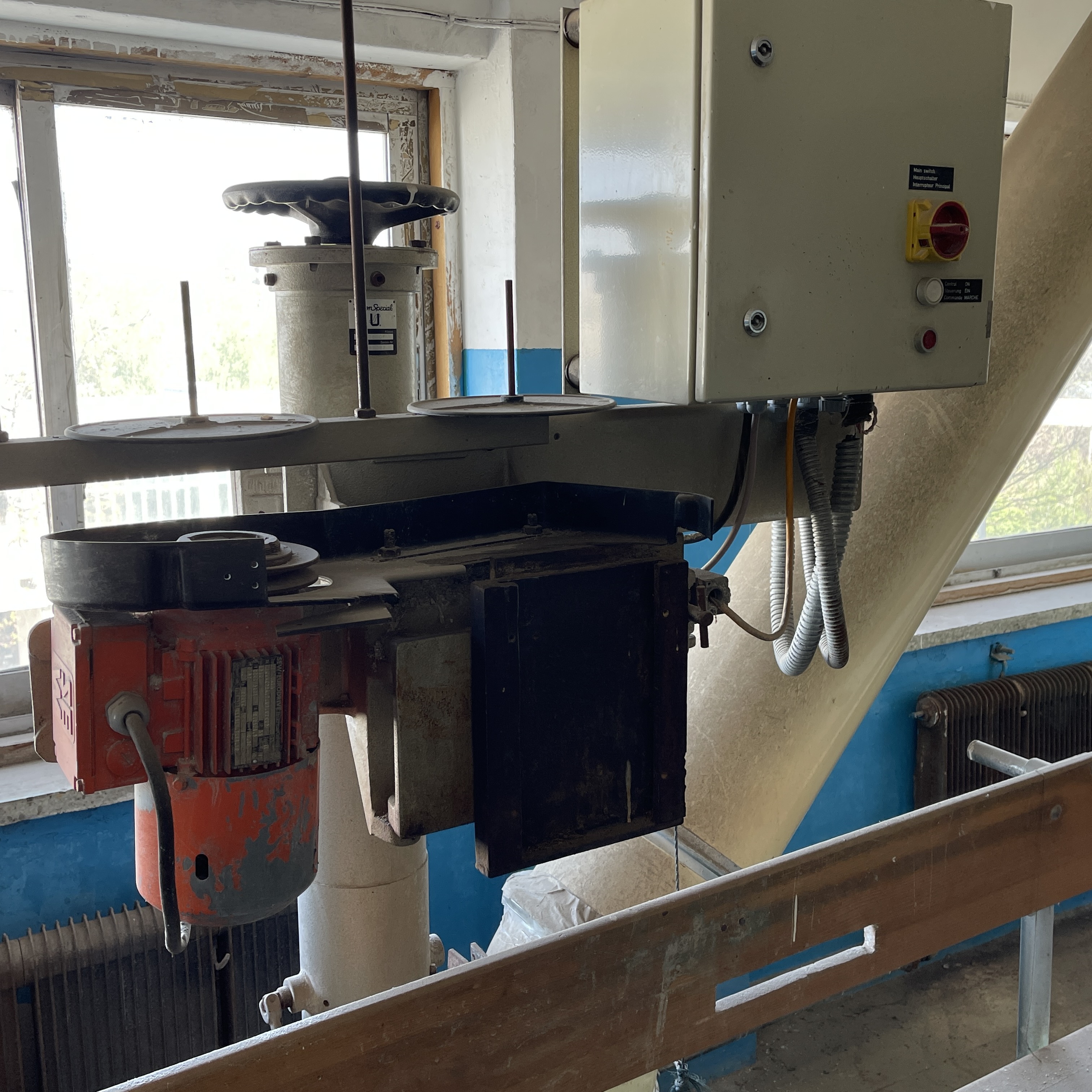 Used Buhler MWPK Carousel 4 Spouts Packing Machine - Buy Packing ...
